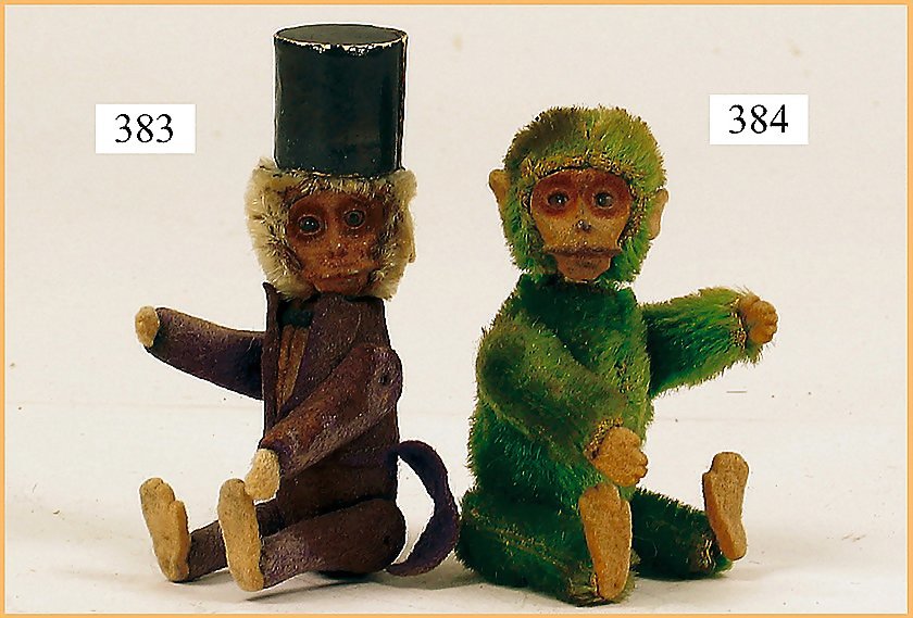 Schuco Affe, grün, 8,5 cm, aufklappbar - auctions & price archive