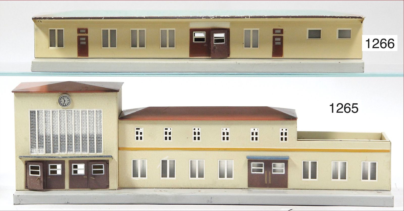 MÄRKLIN H0, 415, Bahnhofsteil, 45 x 14 x - auctions & price archive